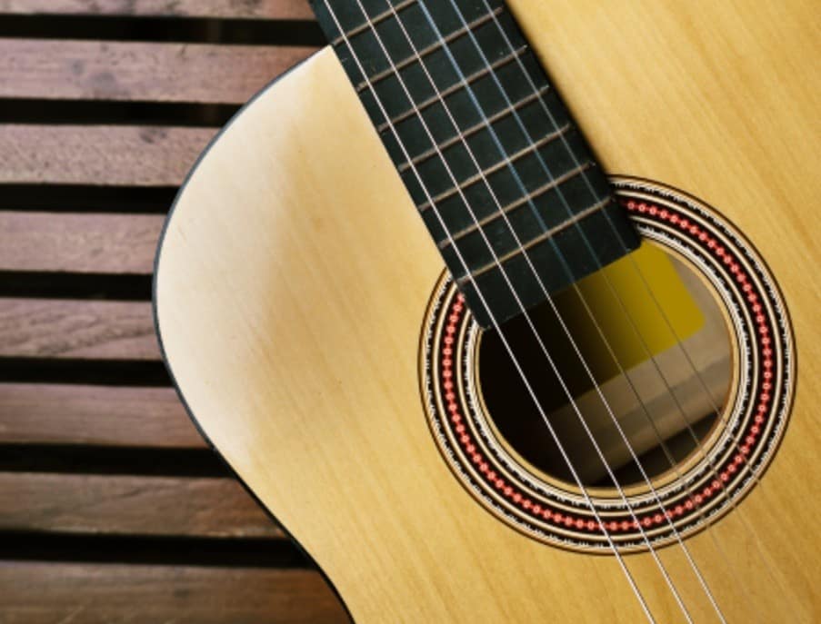 Violão - Atrium Escola de Música em Resende